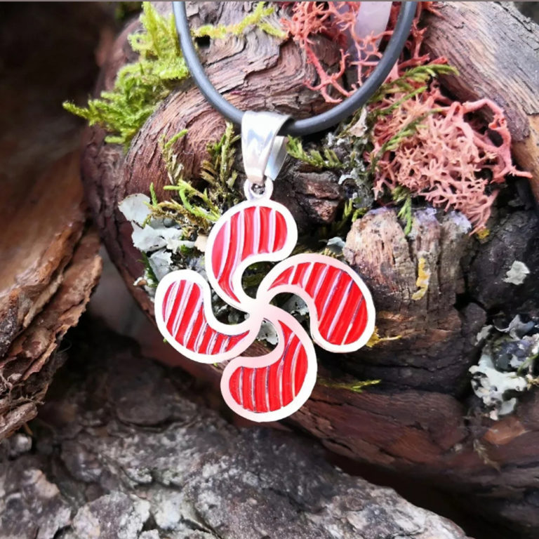 Lauburu Rojo Rayas - Basque Live